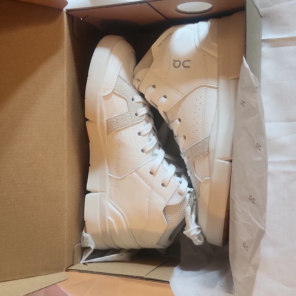 On Running | Shoes | On Cloud The Roger Clubhouse Mid White Sand | Poshmark